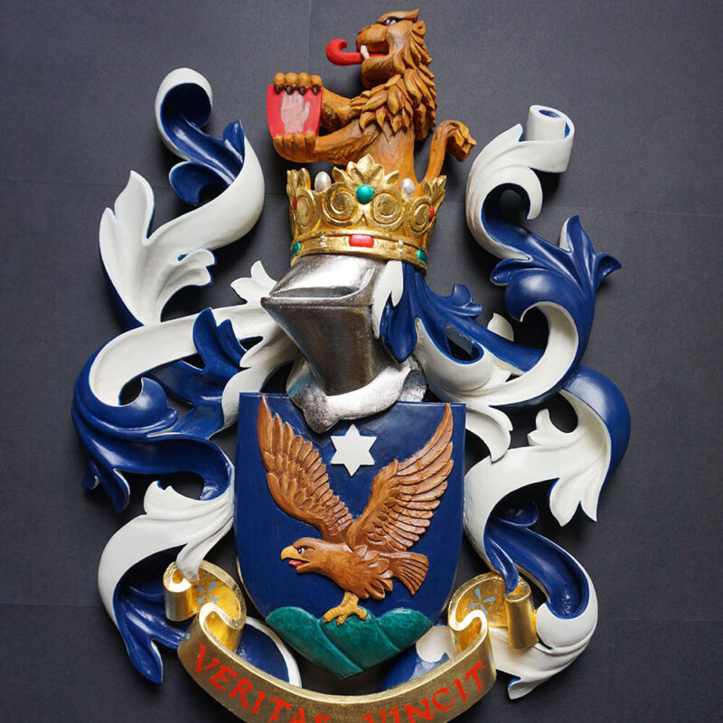 Heraldry Carving ¦ William Barsley